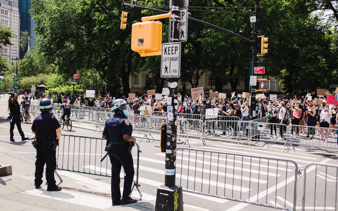 How Hiring Two-Way Radios Help Public Events Run Smoother? | Rent2way ...